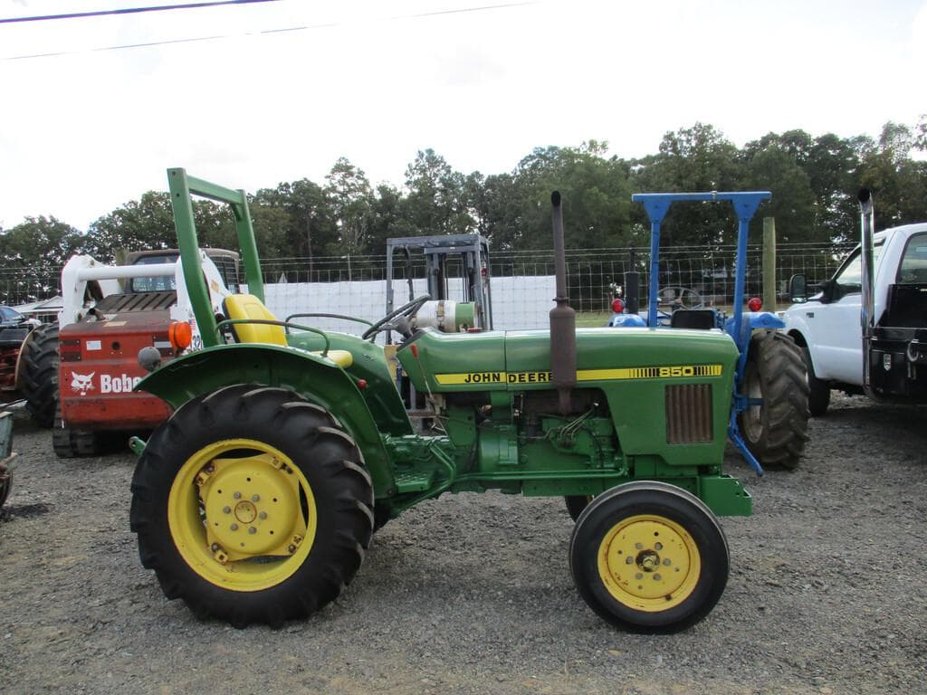 Tractor Zoom - John Deere 850
