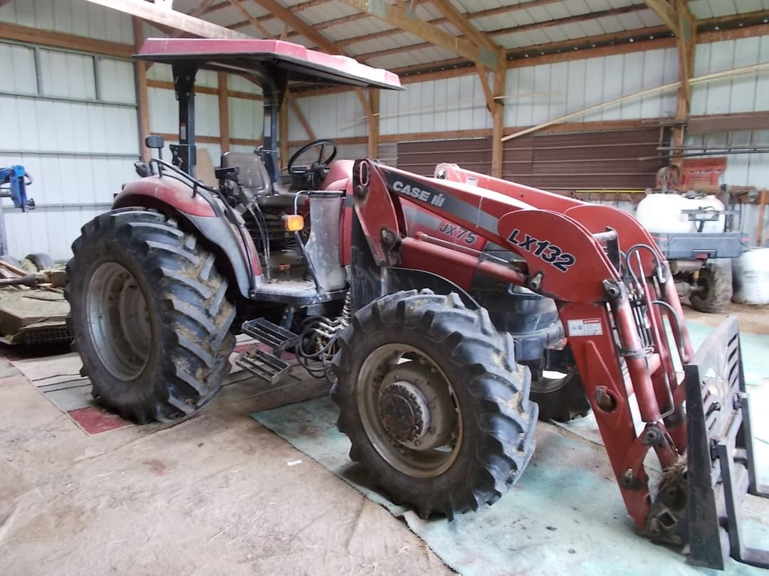 Tractor Zoom - Case IH JX75