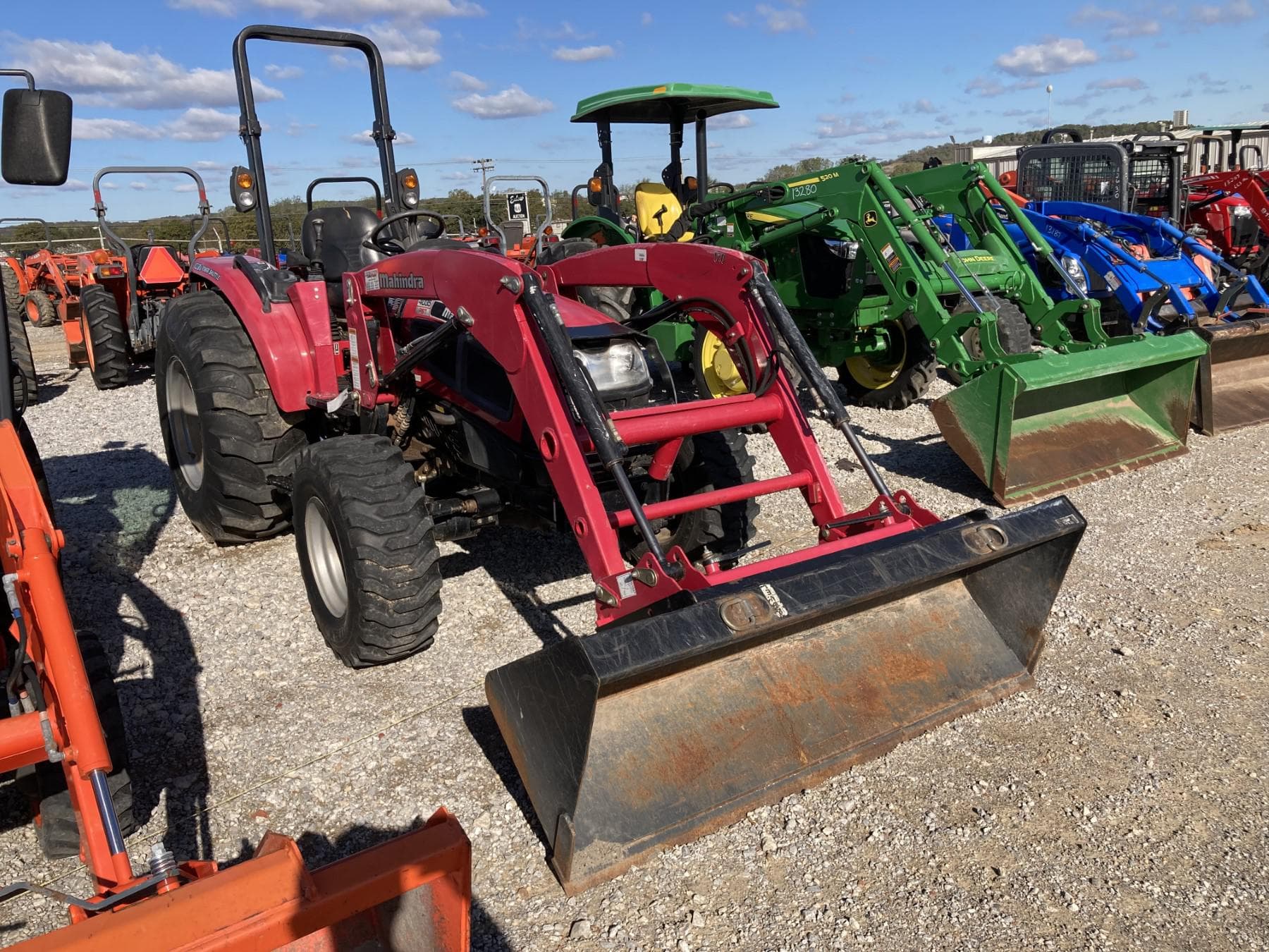 Tractor Zoom - Mahindra 4035