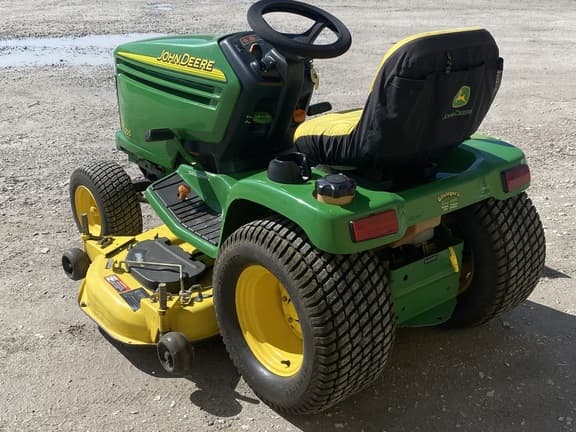Tractor Zoom - 2005 John Deere GX255