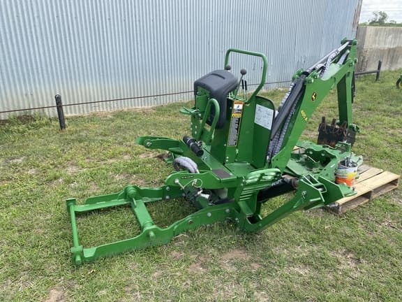 Tractor Zoom - 2018 John Deere 485A