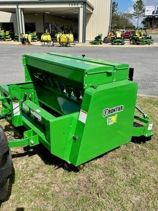 Tractor Zoom - 2023 Frontier CS1360