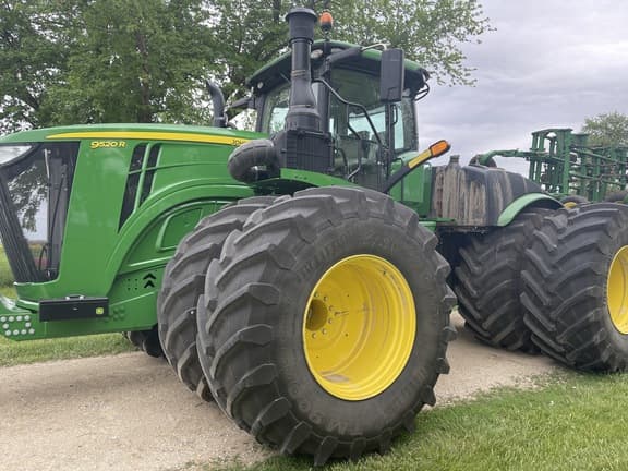 Tractor Zoom - 2021 John Deere 9520R