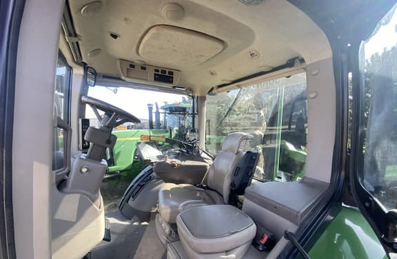 Tractor Zoom - 2018 John Deere 7310R