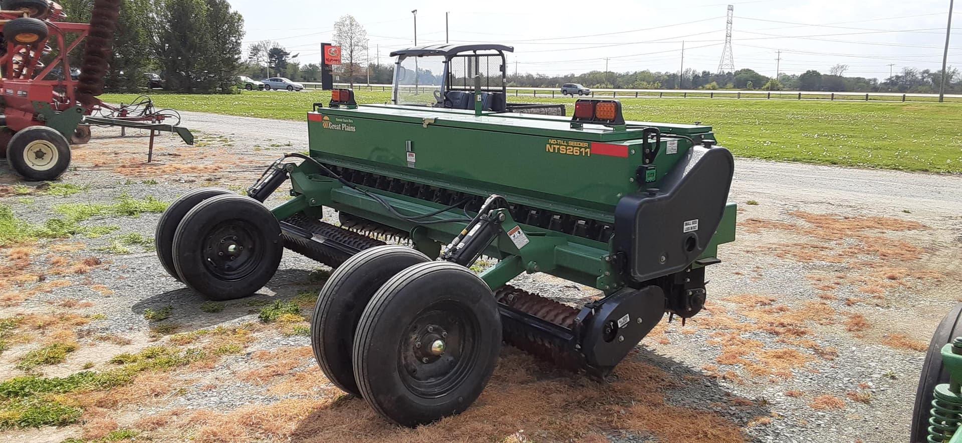 Tractor Zoom - 2020 Great Plains NTS2611