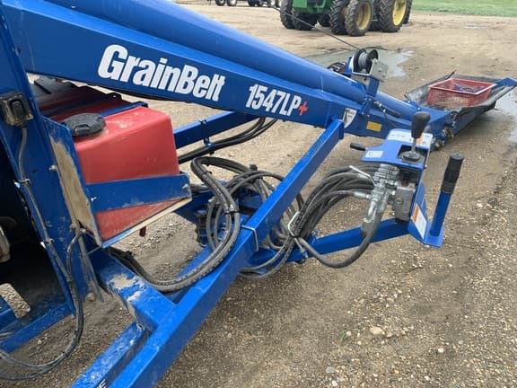 Tractor Zoom - 2018 Brandt 1547LP+