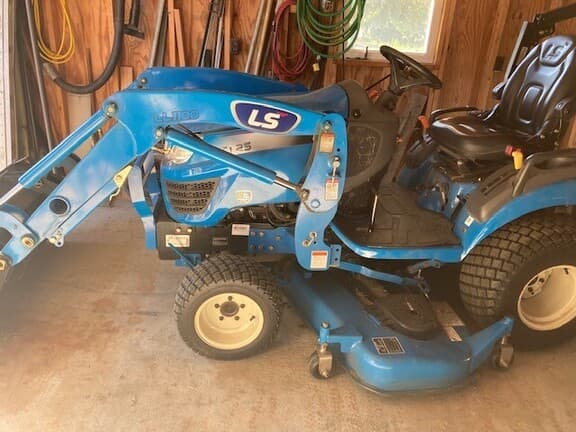 Tractor Zoom - 2018 LS MT125