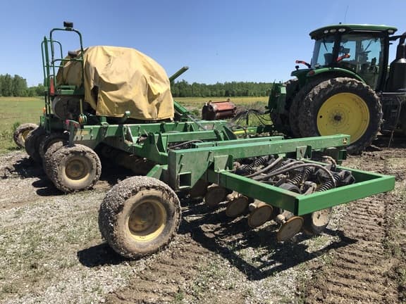 Tractor Zoom - 2011 John Deere 1990