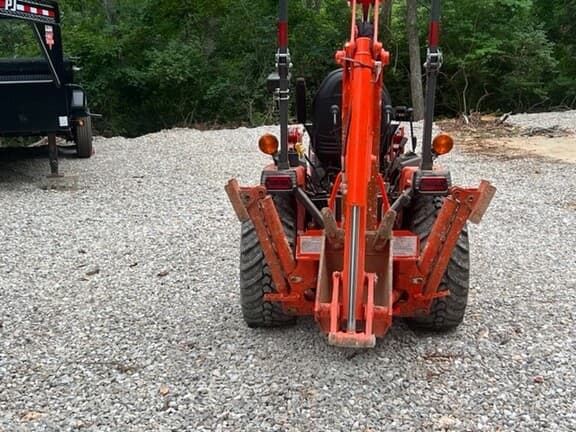 Tractor Zoom - 2021 Kubota B2301