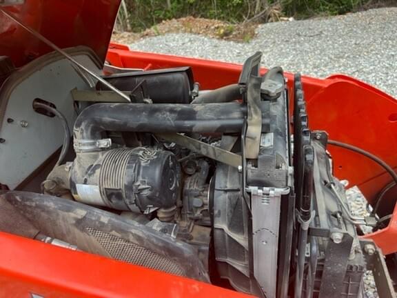 Tractor Zoom - 2021 Kubota B2301