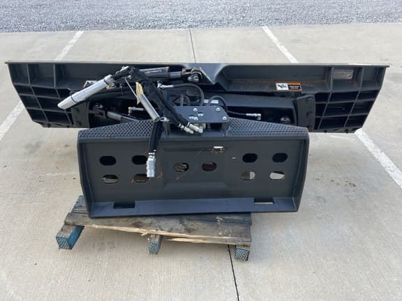 Tractor Zoom - 2022 John Deere DB96