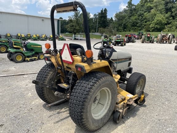 Tractor Zoom - 1997 Cub Cadet 7274