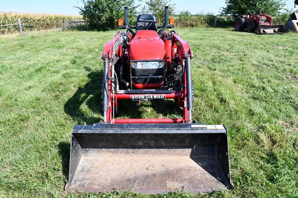 Tractor Zoom - 2003 Case IH DX25