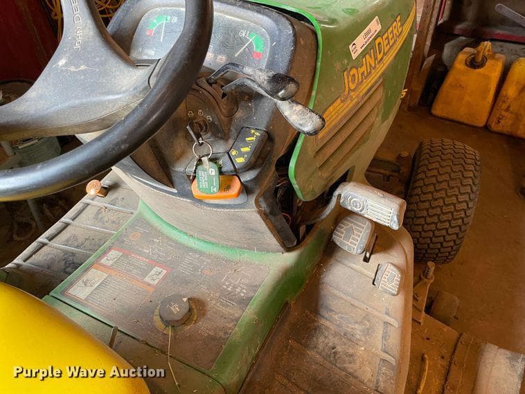 Tractor Zoom - John Deere X475