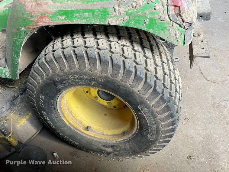 Tractor Zoom - John Deere X475