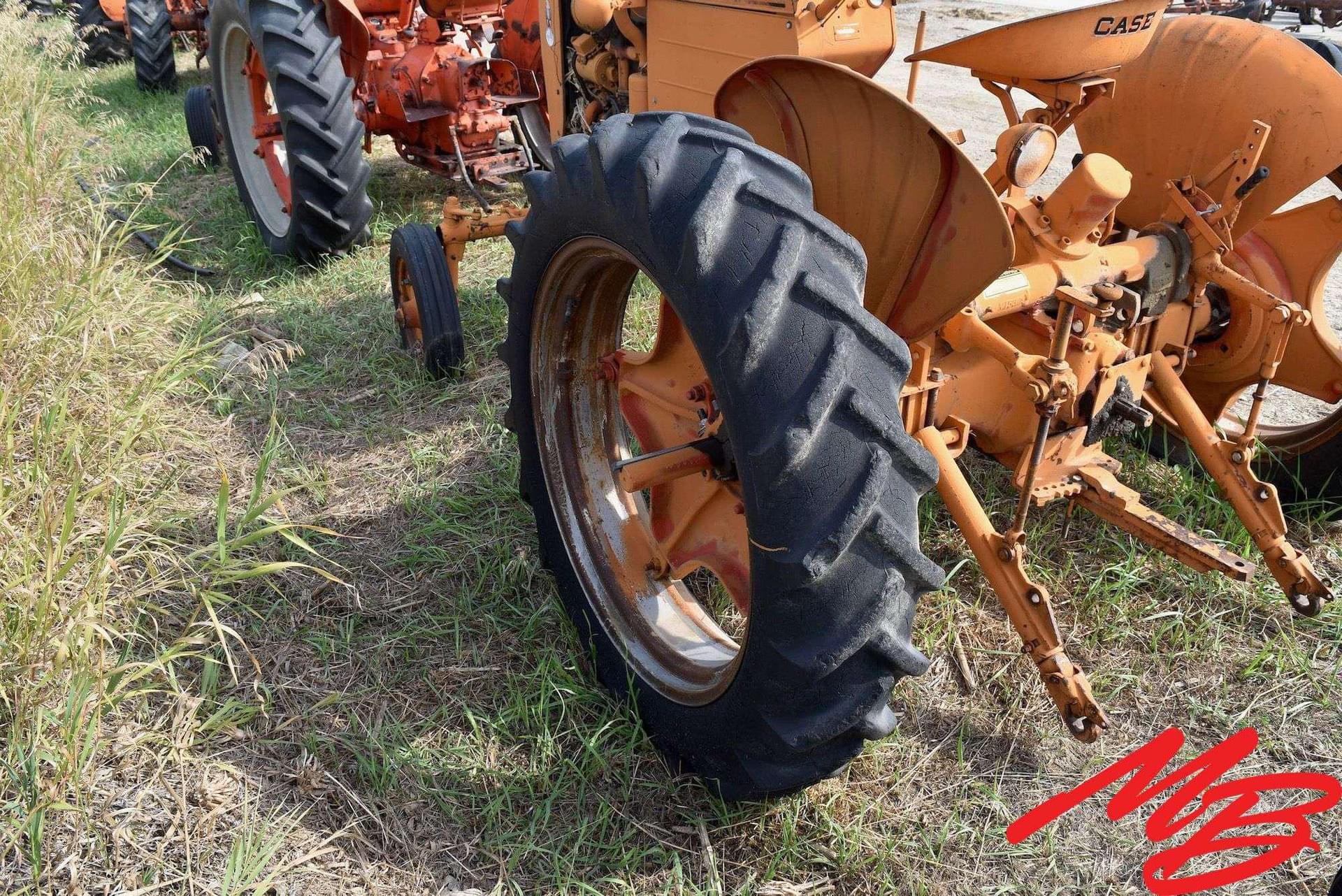 Tractor Zoom - 1952 Case VAC