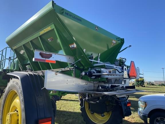 Tractor Zoom - 2022 John Deere DS30