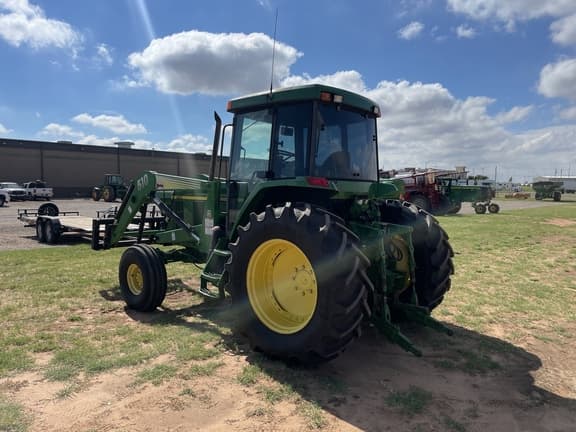 Tractor Zoom - 1999 John Deere 7210