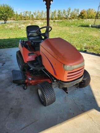 Tractor Zoom - 2000 Simplicity Legacy