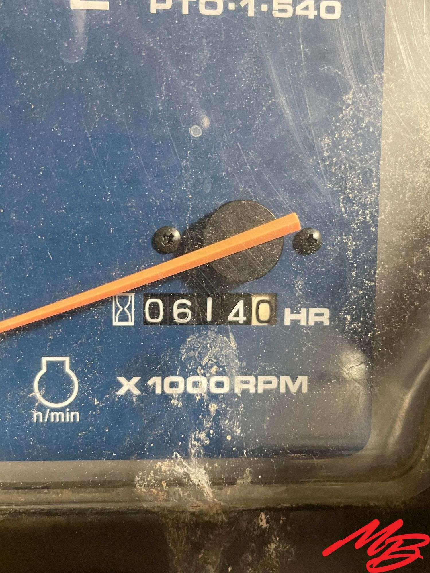 Tractor Zoom - Kubota B7300