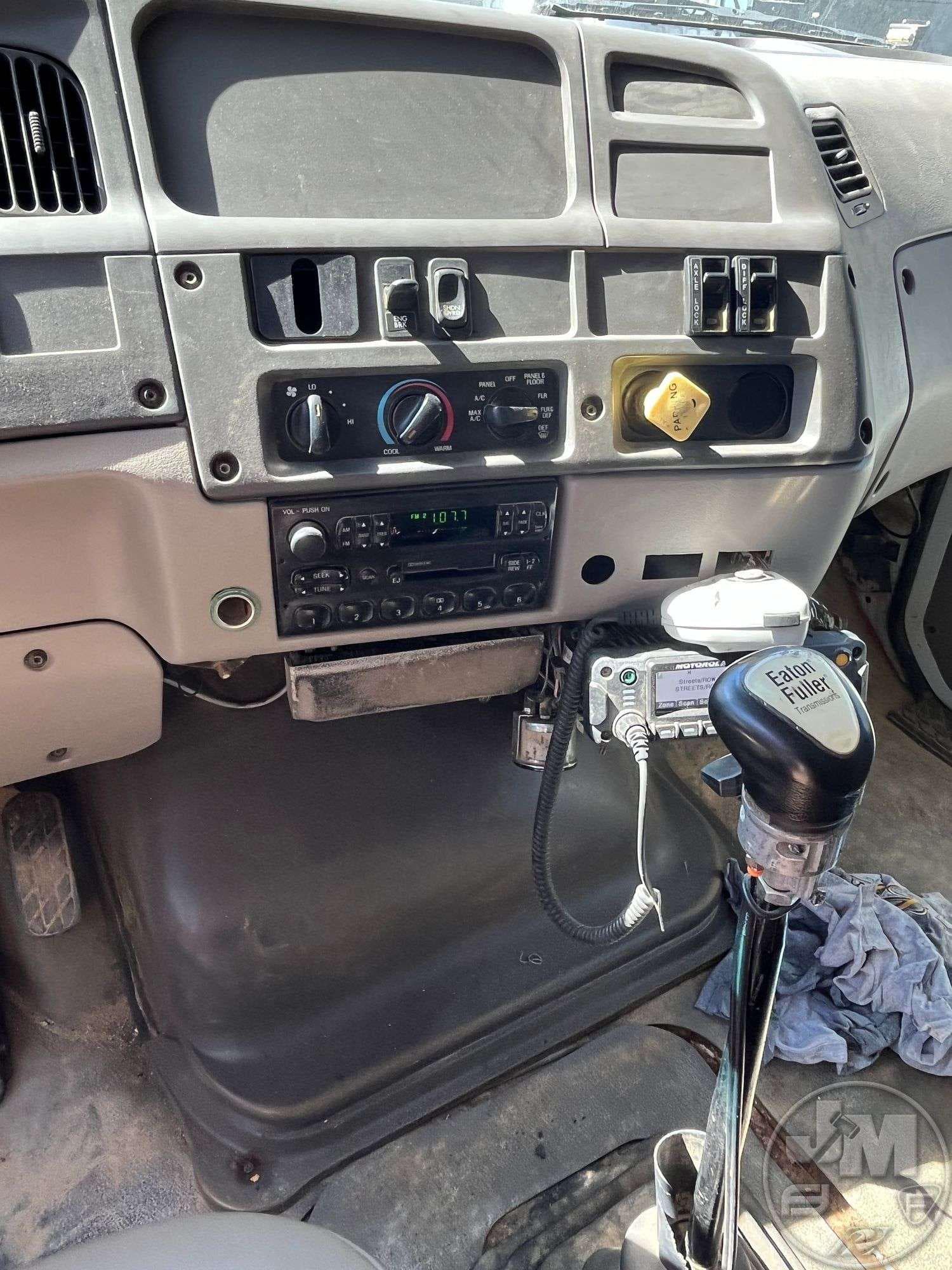 Tractor Zoom - 2007 Sterling L9500