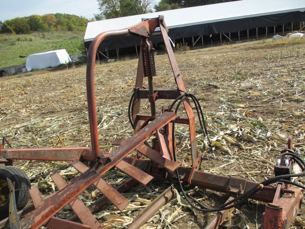 Tractor Zoom - Hesston 10W