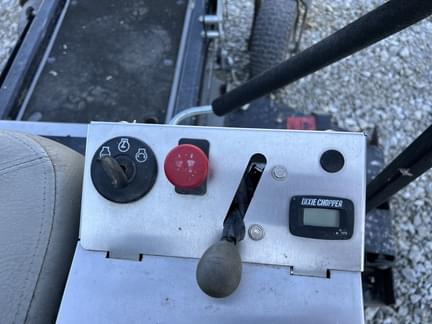 Tractor Zoom - Dixie Chopper Magnum 2250