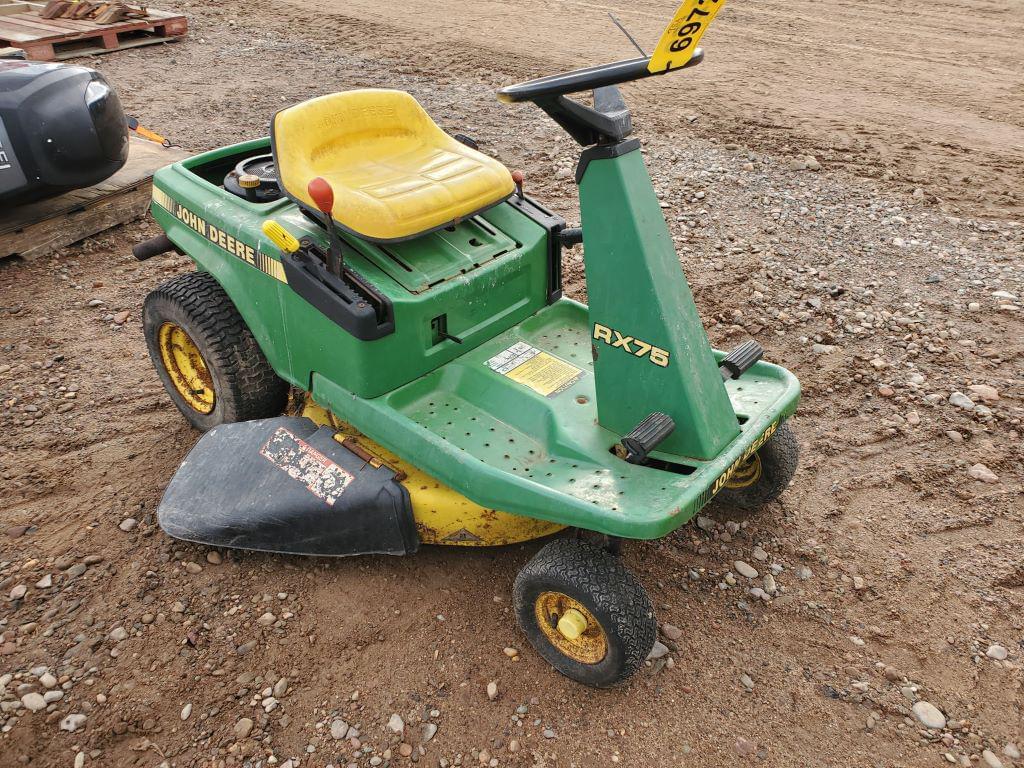 Tractor Zoom - John Deere RX75