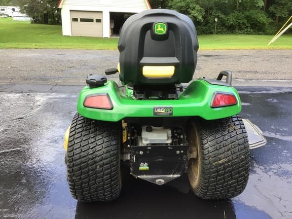 Tractor Zoom - 2017 John Deere X570