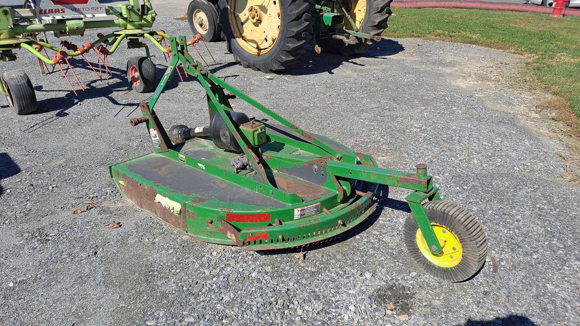 Tractor Zoom - John Deere LX4