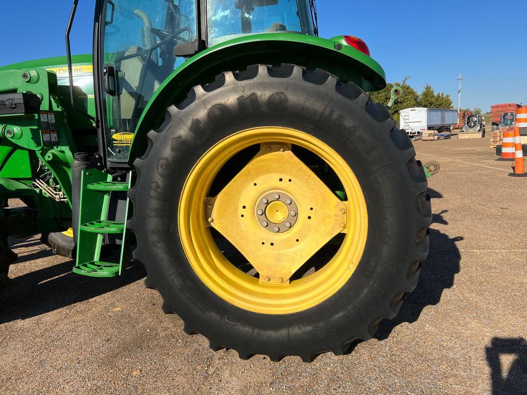 Tractor Zoom - John Deere 6115D
