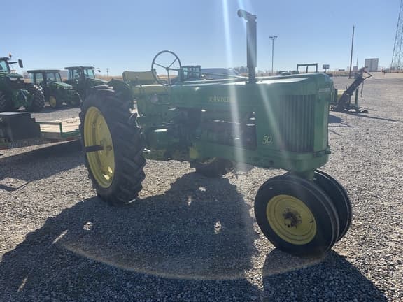 Tractor Zoom - 1953 John Deere 50