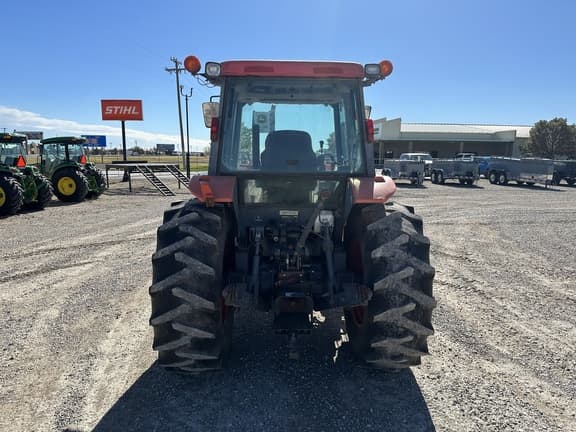 Tractor Zoom - Kubota M8200