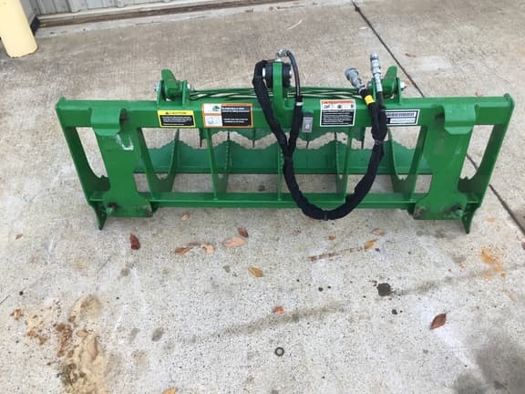 Tractor Zoom - 2019 Frontier AV20F