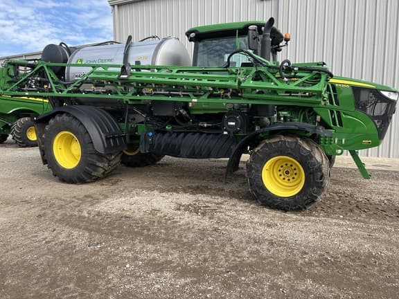 Tractor Zoom - 2021 John Deere F4365