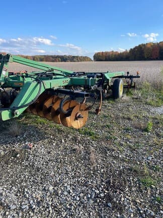 Tractor Zoom - 1995 John Deere 510