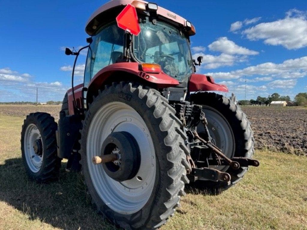 Tractor Zoom - 2012 Case IH Puma 145