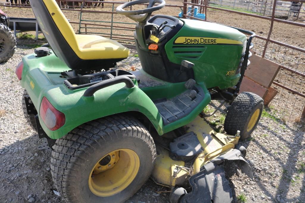 Tractor Zoom - John Deere X720