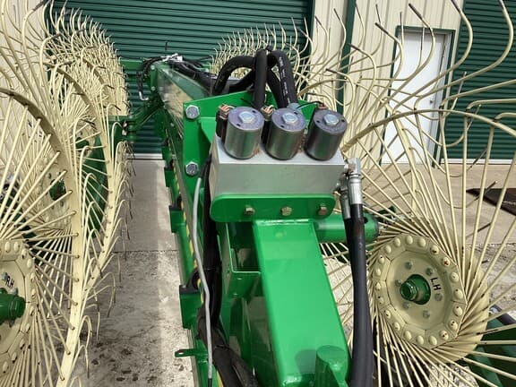 Tractor Zoom - 2021 Sitrex MKE12