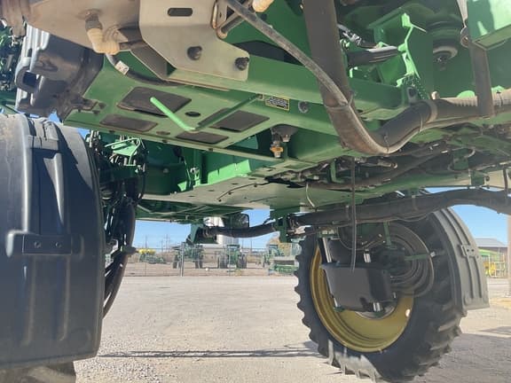 Tractor Zoom - 2020 John Deere R4030