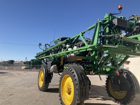 Tractor Zoom - 2020 John Deere R4030