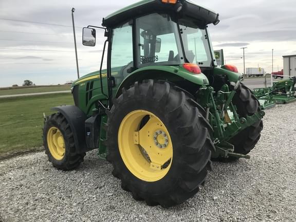 Tractor Zoom - 2019 John Deere 6120E