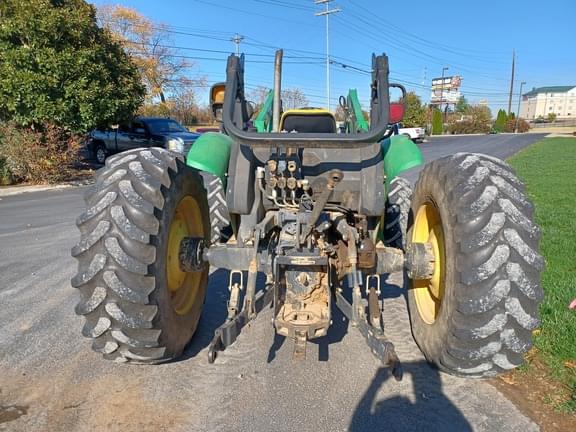 Tractor Zoom - 2006 John Deere 5525