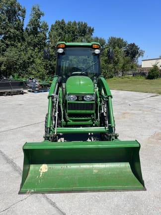 Tractor Zoom - 2013 John Deere 3720