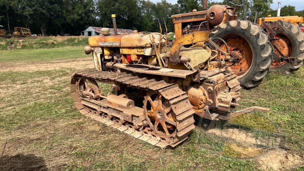 Tractor Zoom - International Harvester T-340