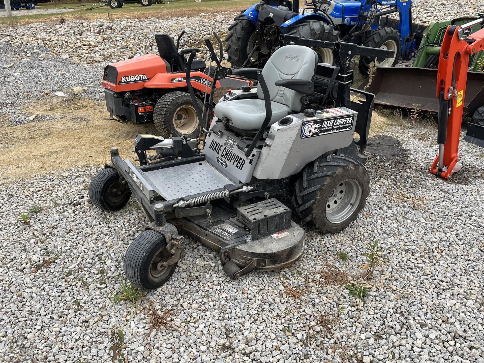 Tractor Zoom - Dixie Chopper Silver Eagle