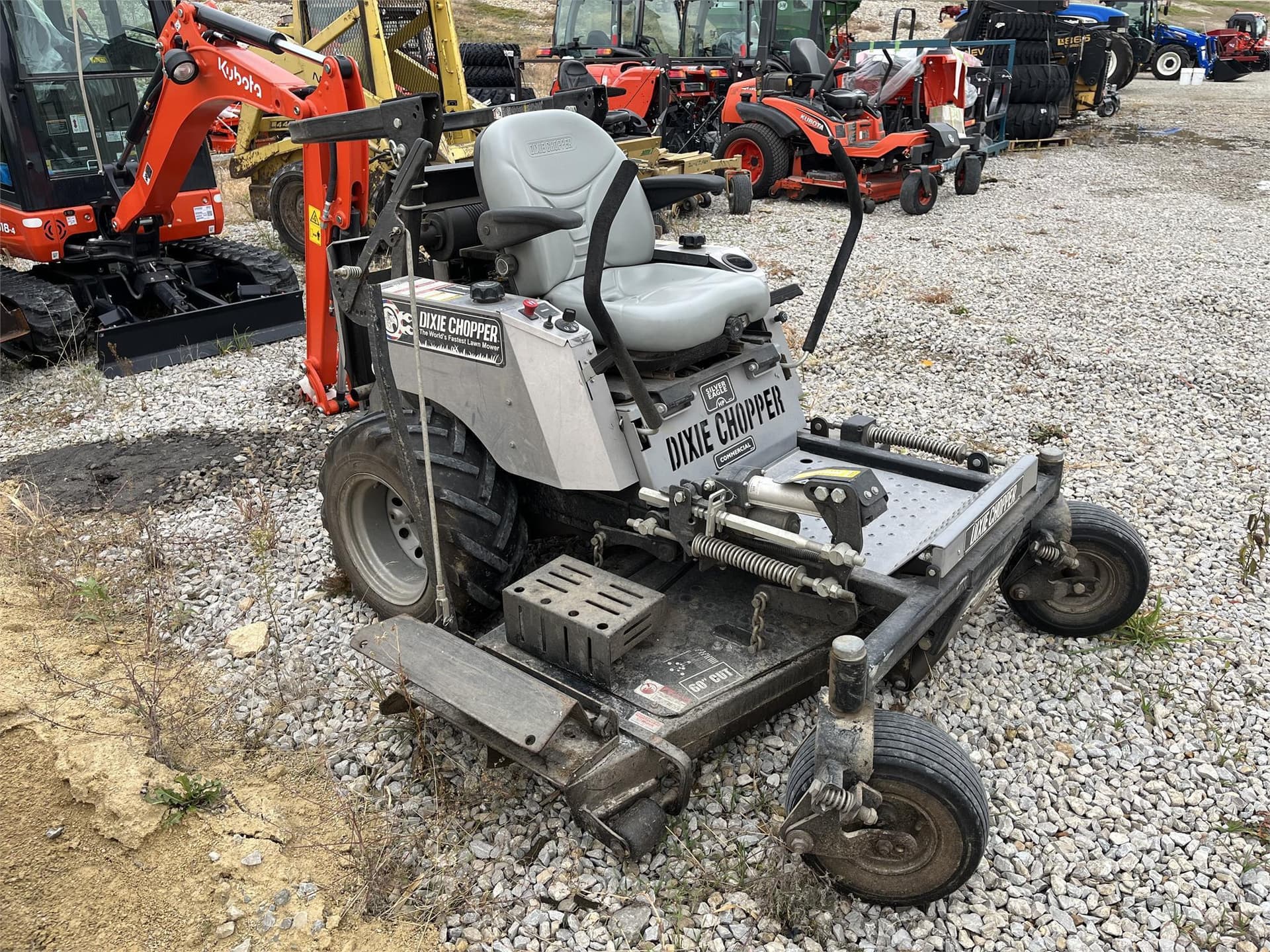 Tractor Zoom - Dixie Chopper Silver Eagle