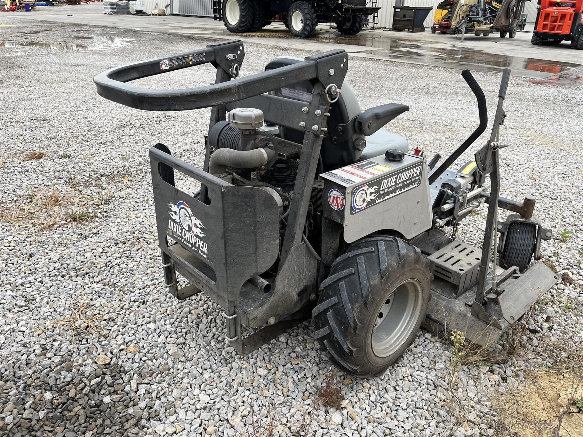 Tractor Zoom - Dixie Chopper Silver Eagle