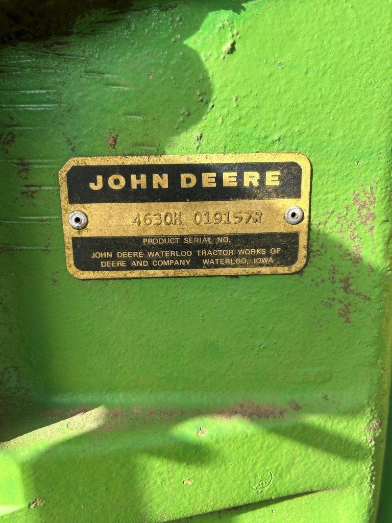 Tractor Zoom - 1976 John Deere 4630