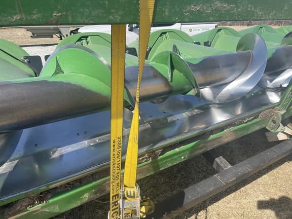 Tractor Zoom - 2009 John Deere 608C